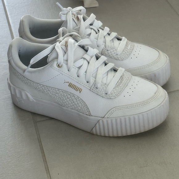 Puma | Shoes | Puma White Platform Sneakers Size 7 Gold Puma Accents ...